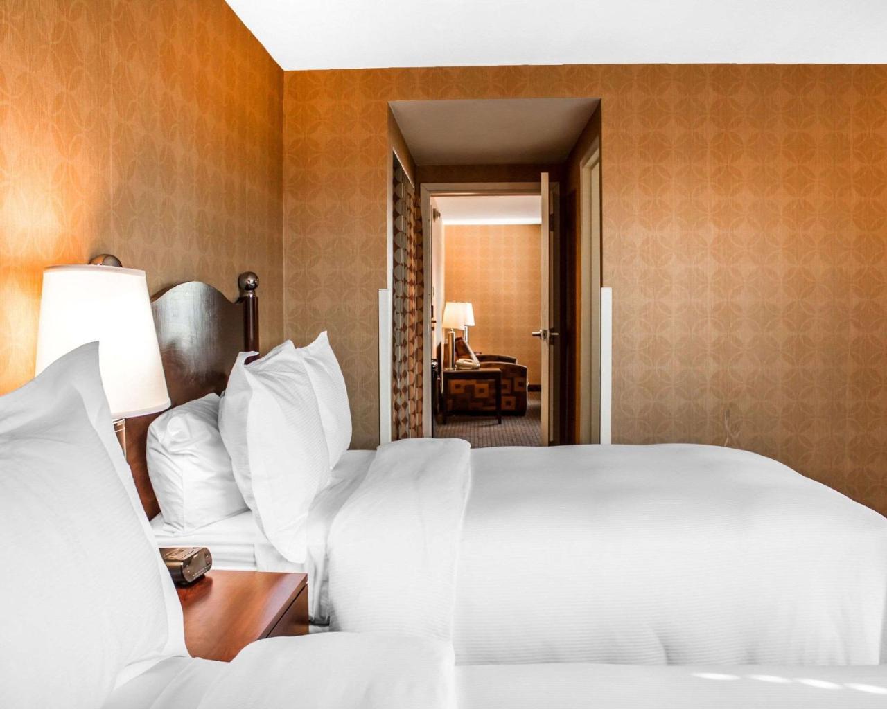 THE WOODLANDS INN, AN ASCEND HOTEL COLLECTION MEMBER WILKES-BARRE, PA